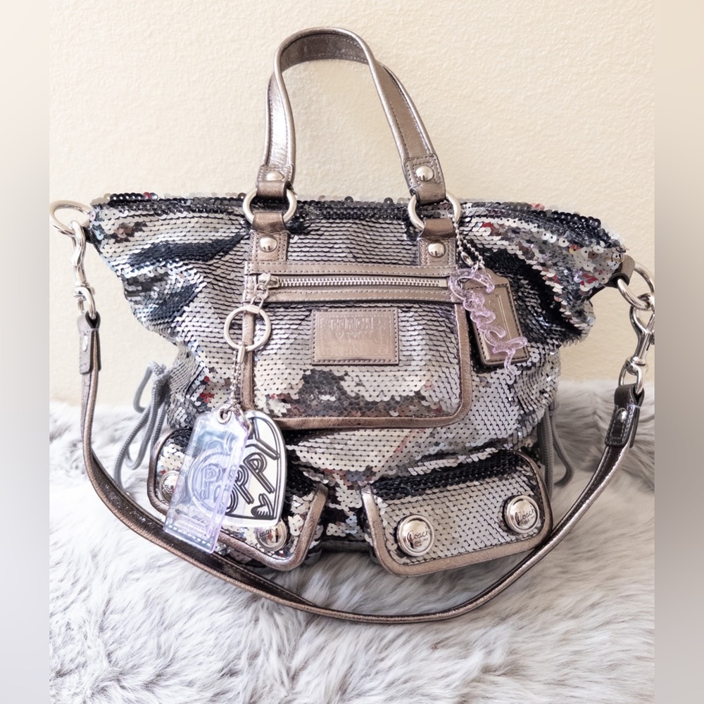 Limited Edition Coach Poppy Silver Sequin Spotlight H… - Gem